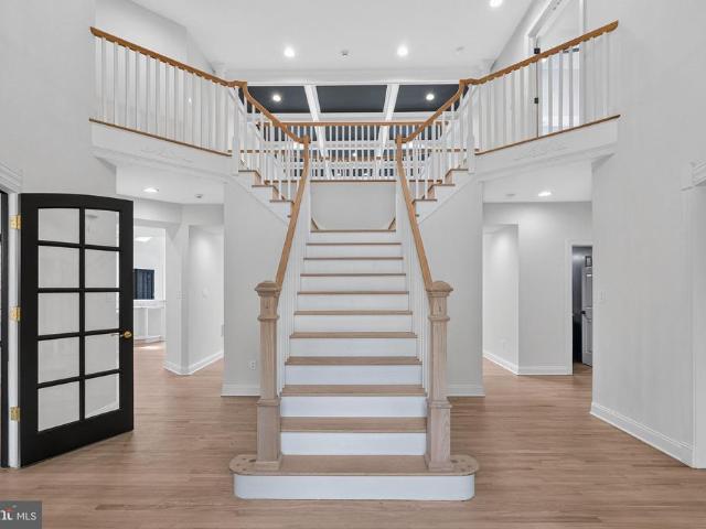 8 Fairway Drive