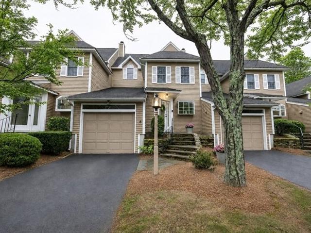 8 Fairway View Ln Unit 8, Norton, MA 02766