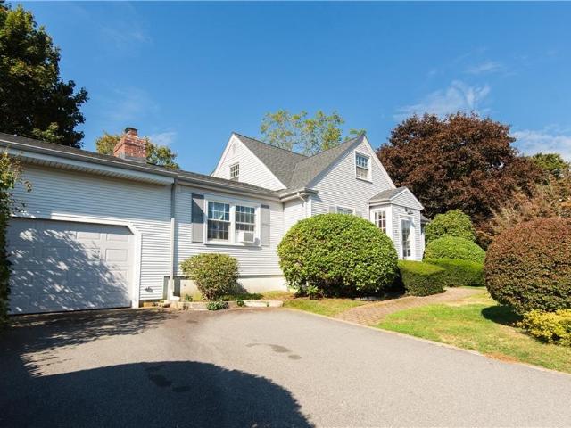 8 Fenner Avenue