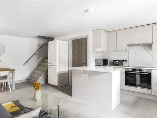 8 Friars Mead, Cubitt Town, London, E14 3JZ, United Kingdom | 4 bed house for rent #167643542 | Rentberry