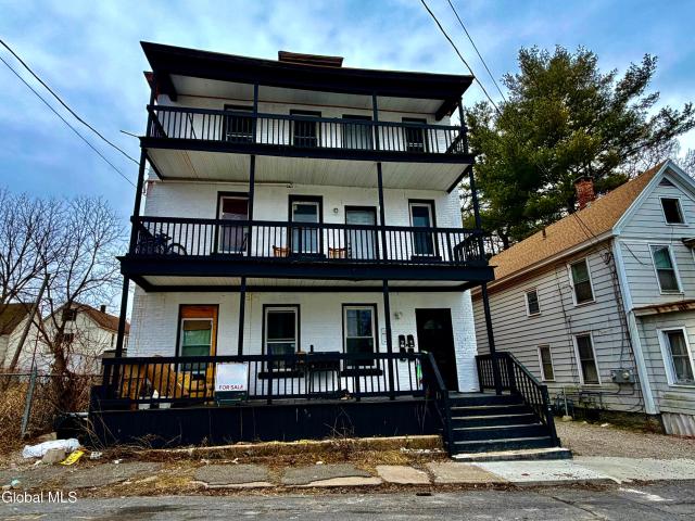 8 Gardiner St, Amsterdam, NY 12010 | MLS #202613 | Compass