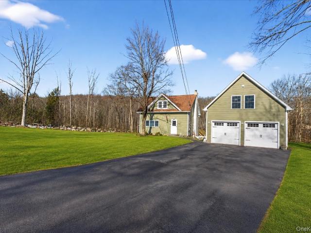 8 Garrett Place