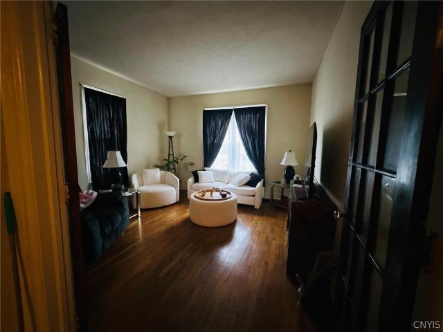 8 Greenbush Street # 1