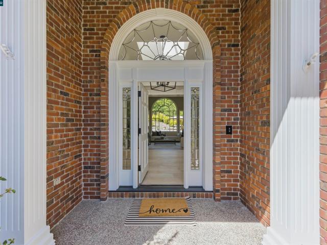 8 Hunters Terrace
