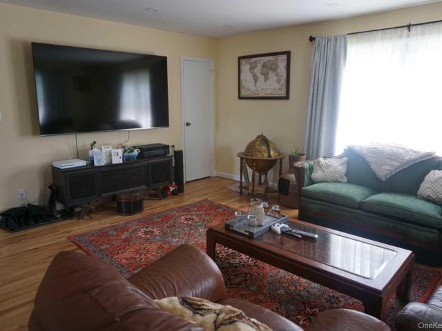 8 Hallock Street 1st Fl