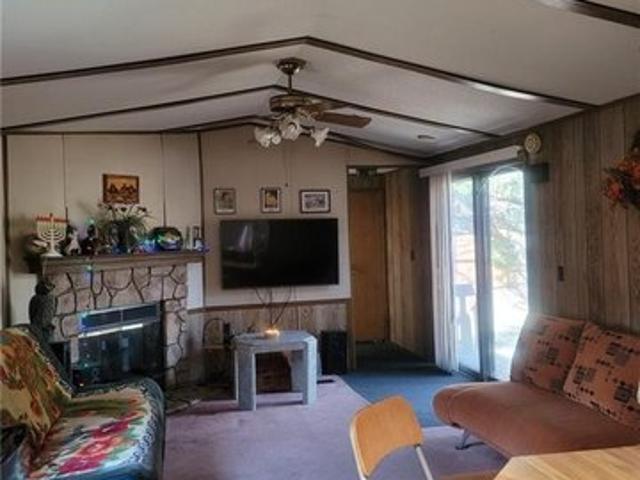 8 Hampshire St, Loch Sheldrake, NY 12759