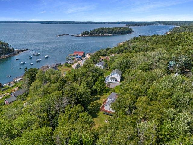 8 Harbor Vw, Phippsburg, ME 04562