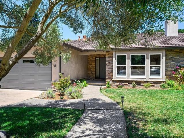 8 Harding Dr, Novato, CA 94947