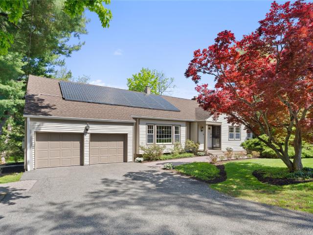 8 Harvard Ln, Hastings on Hudson, NY 10706 | MLS #943967 | Compass