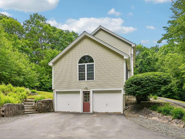 8 Hazelwood Drive