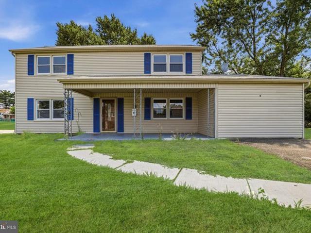 8 Heath Ln, Willingboro, NJ 08046