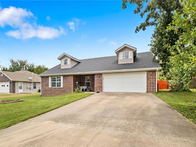 8 Hebrides Drive