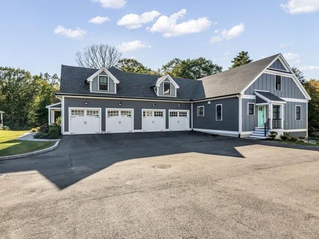 8 Hickory Hill Way, Beverly, MA 01915
