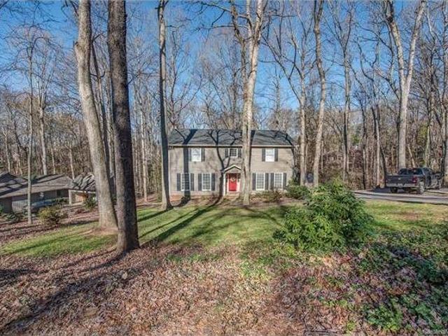 8 Hickory Ridge Ct, Lake Wylie, SC 29710
