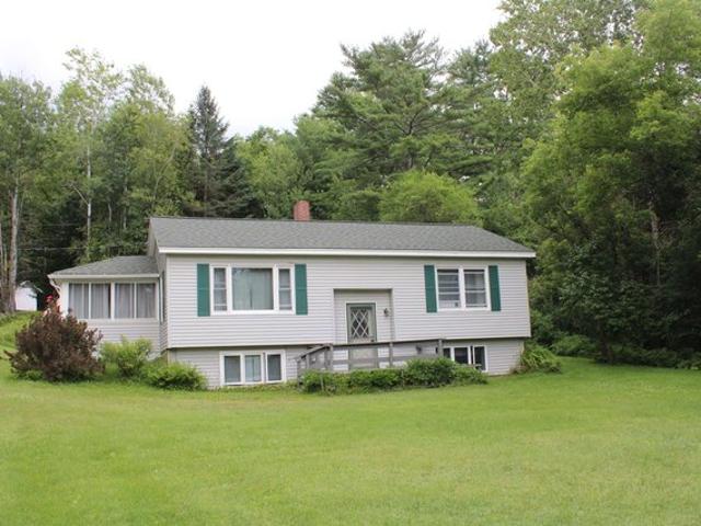 8 Holly Heights St, Whitefield, NH 03598
