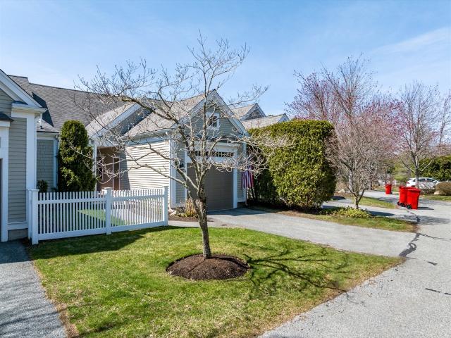 8 Hollyhock Knoll Ct # 8