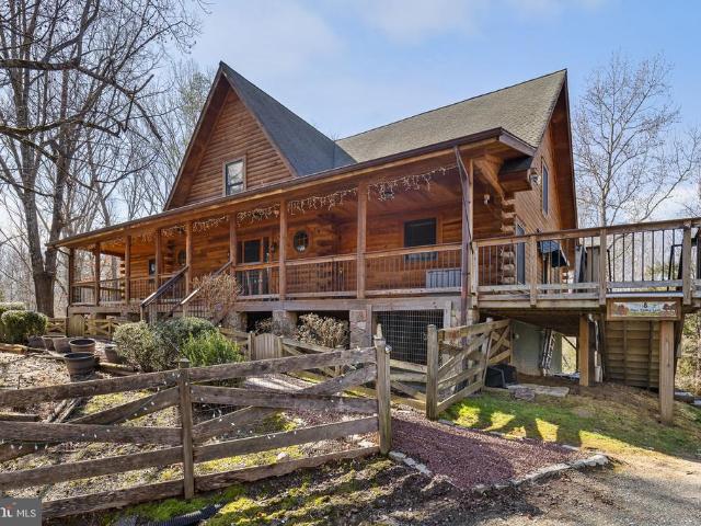 8 Hope Valley Lane