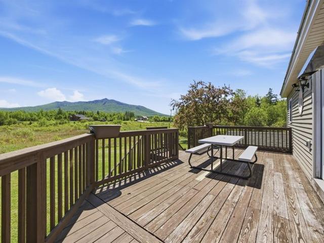 8 Israels River Rd, Jefferson, NH 03583