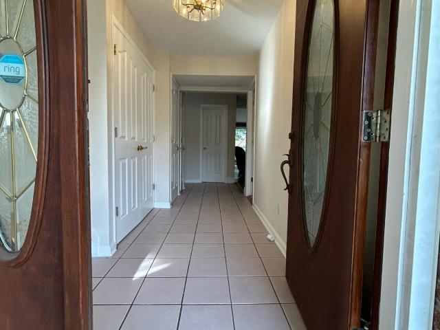 8 Julie Drive