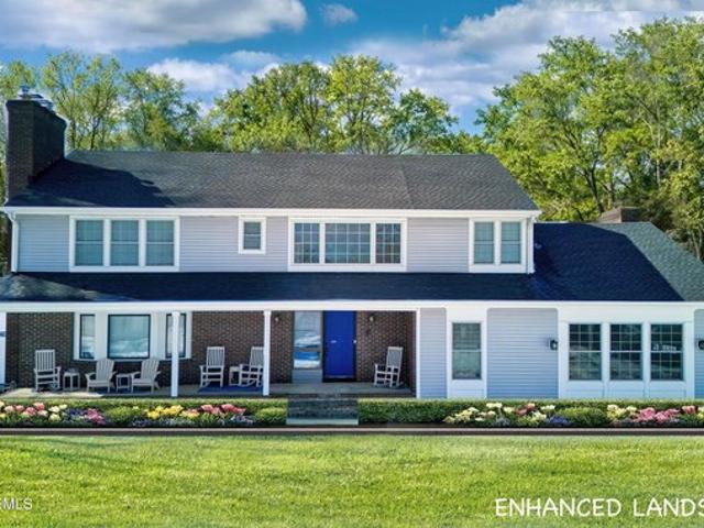 8 Jaywood Manor Dr, Brick, NJ 08724