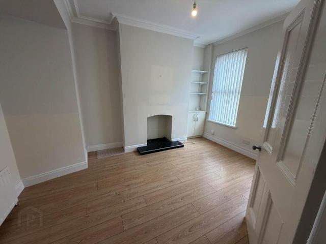 8 Jocelyn Gardens, Belfast, BT6 9BA