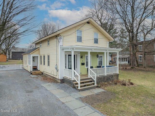 8 John St, Greenwich, NY 12834