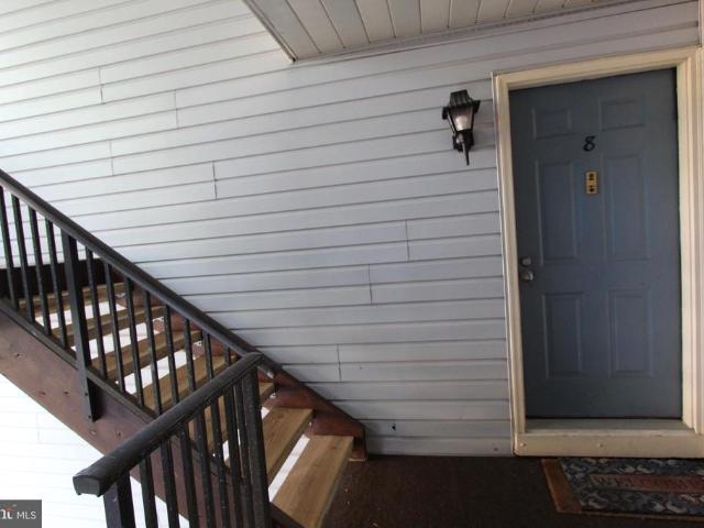 8 Joyner Court