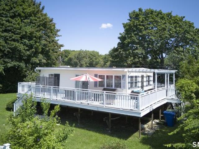 8 Kenn Rd, Old Saybrook, CT 06475