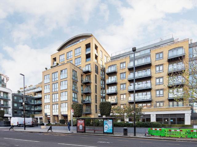 8 Kew Bridge Road, Kew TW8, 2 bed flat to rent, £3,000 pcm | PrimeLocation