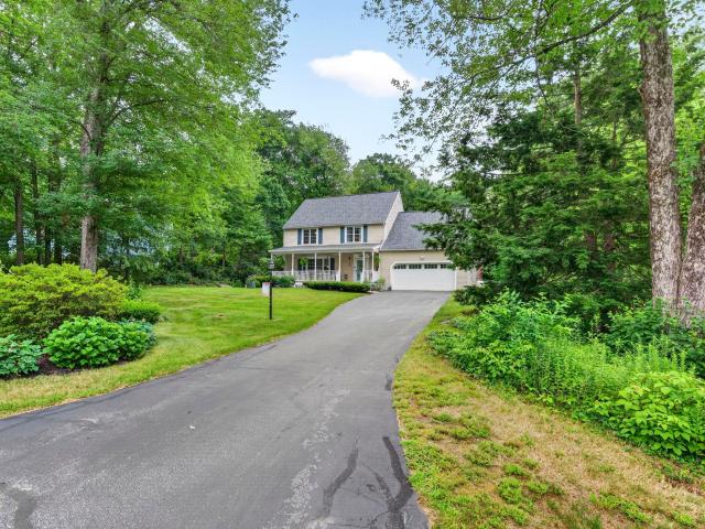 8 King Henry Drive