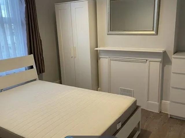 8 Kingswood Road, Ilford, IG3 8UE, United Kingdom | Room for rent #167777095 | Rentberry
