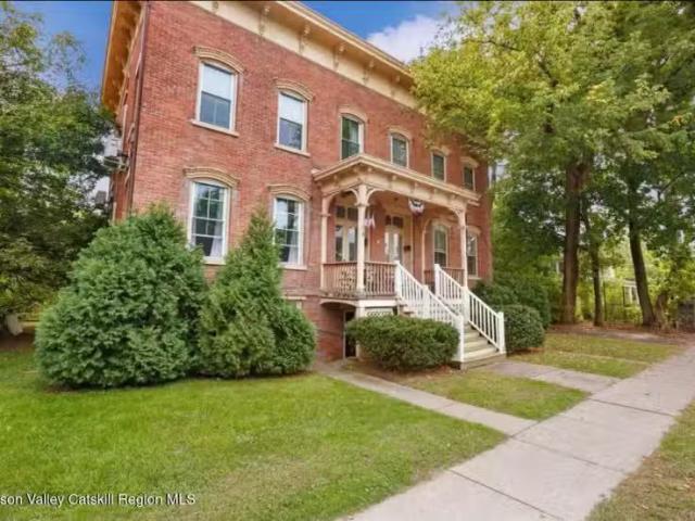 8 Lafayette, Saugerties, NY 12477