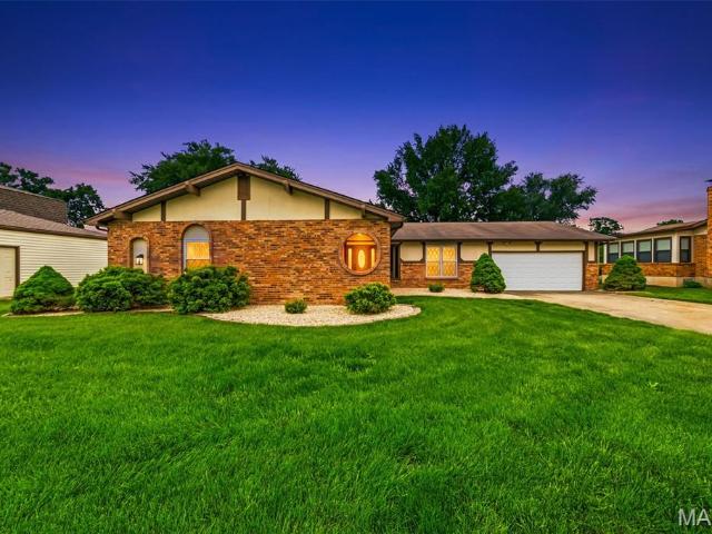 8 Lake Hill Dr, St. Peters, MO 63376 | MLS #26025 | Compass
