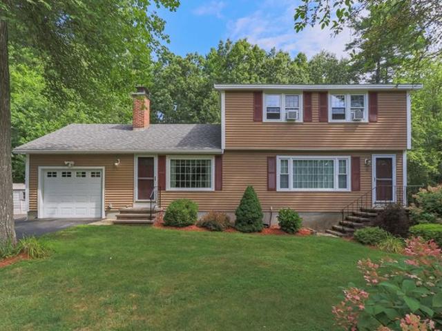 8 Lantern Ln, Auburn, NH 03032