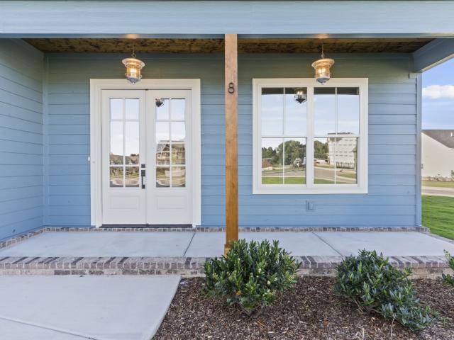 8 Latitude Dr