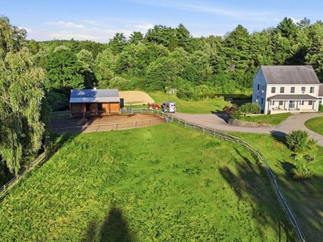 8 Lavoie Way, Somersworth, NH 03878