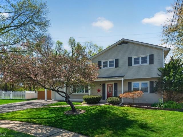 8 Lee Ct