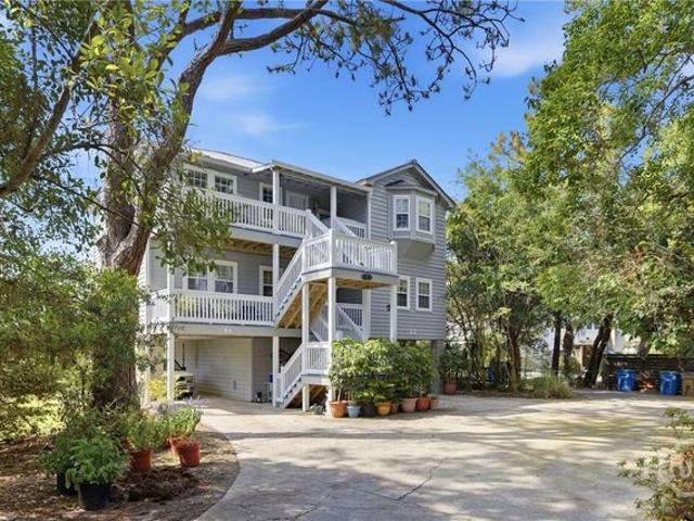 8 Lighthouse Ln, Tybee Island, GA 31328