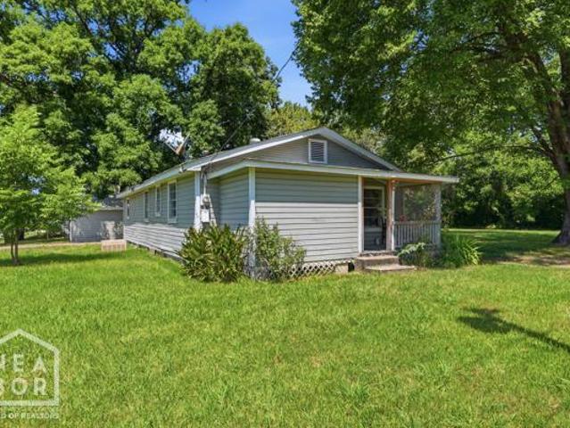 8 Locust Street