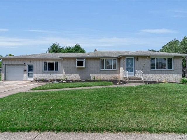 8 Lois Dr, Buffalo, NY 14227