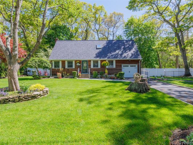 8 Loretta Court