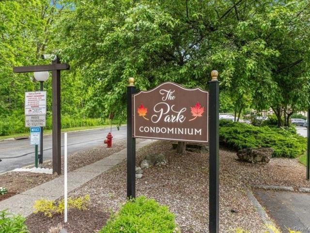 8 Loudon Dr Unit 13, Fishkill, NY 12524
