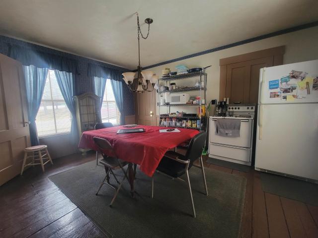8 Lovejoy Road