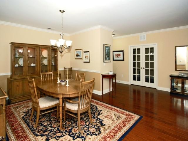 8 Pebble Rd # C2
