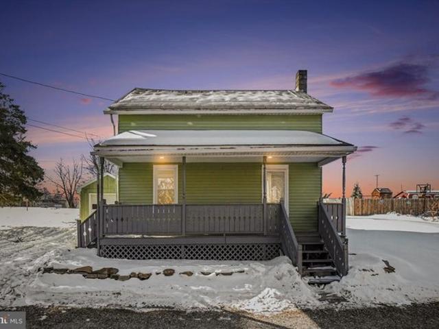 8 Penny Ln, Jonestown, PA 17038