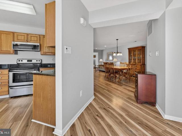 8 Peppergrass Drive N