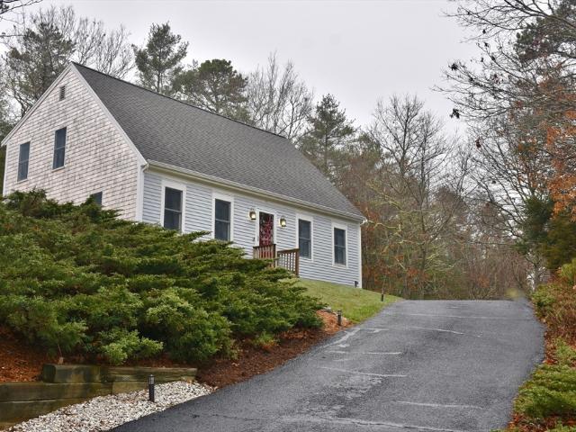 8 Pickerel Way