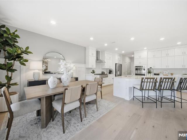 8 Pimlico Place