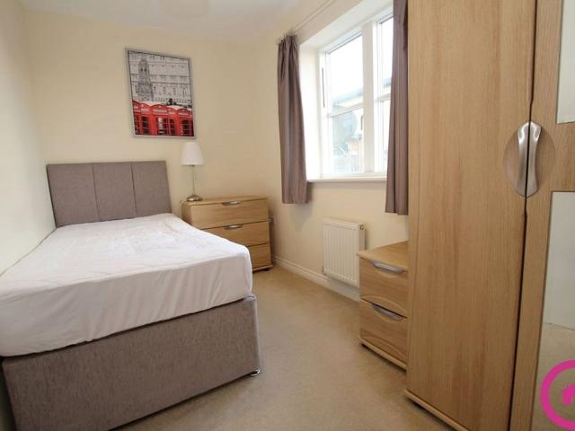 8 Pinewood Drive, Cheltenham GL51, 1 bed property to rent, £450 pcm | PrimeLocation