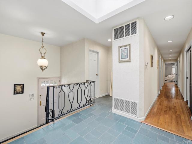 8 Pine Drive